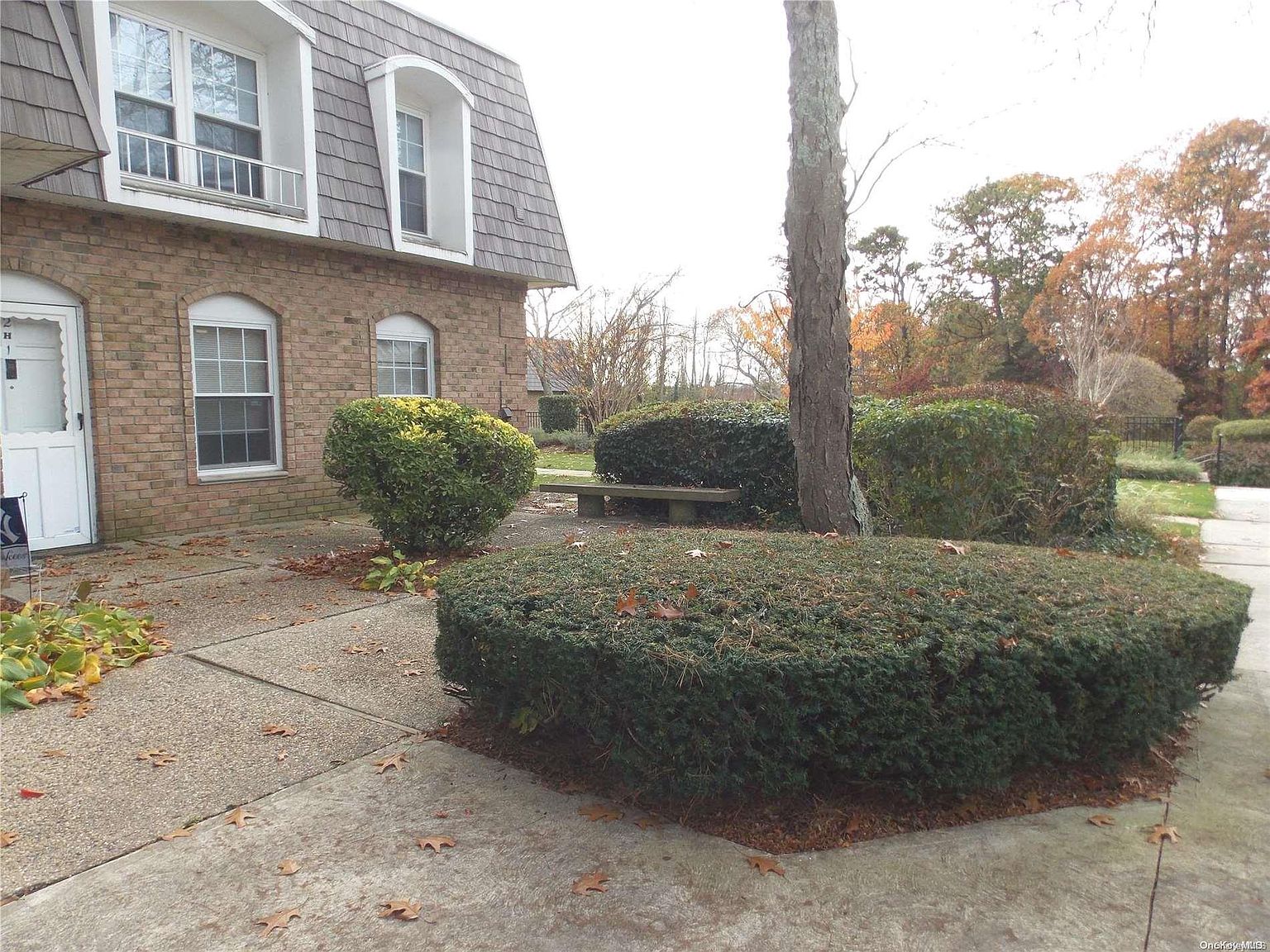 655 Middle Country Road #2H1, Coram, NY 11727 | Zillow