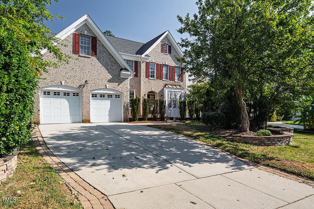 9220 Meadow Mist Ct, Raleigh, NC 27617 | MLS #10120196 | Zillow