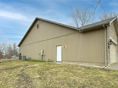 2024 NE Tudor Rd, Lees Summit, MO 64086 | Zillow