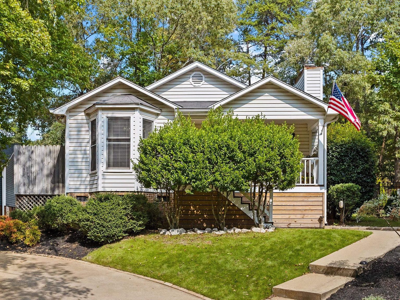 1032 Summit Dr, Greenville, SC 29609 | Zillow