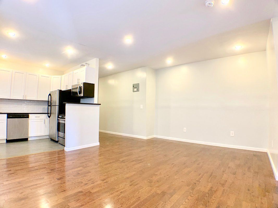 546 Isham St APT 21A, New York, NY 10034 | Zillow