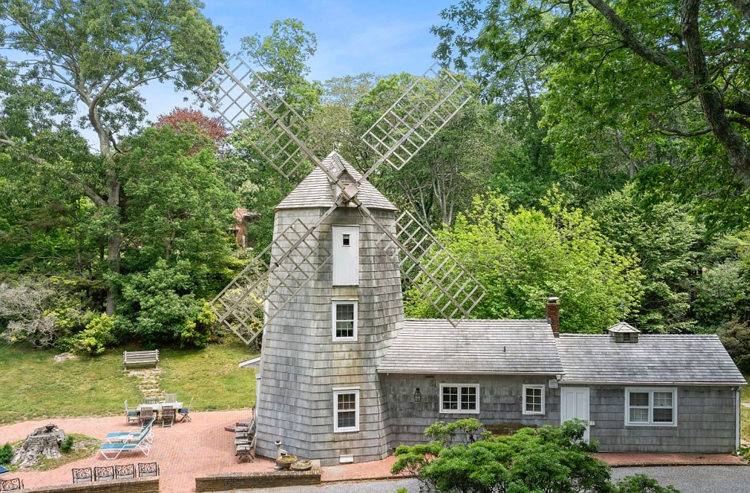 64 Deep Ln, Amagansett, NY 11930 | MLS #355070 | Zillow