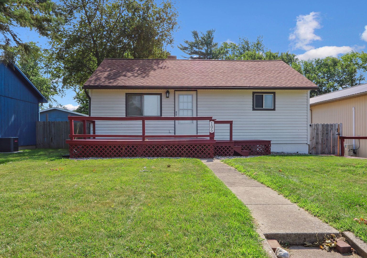 106 N Lincoln St, Philo, IL 61864 | Zillow