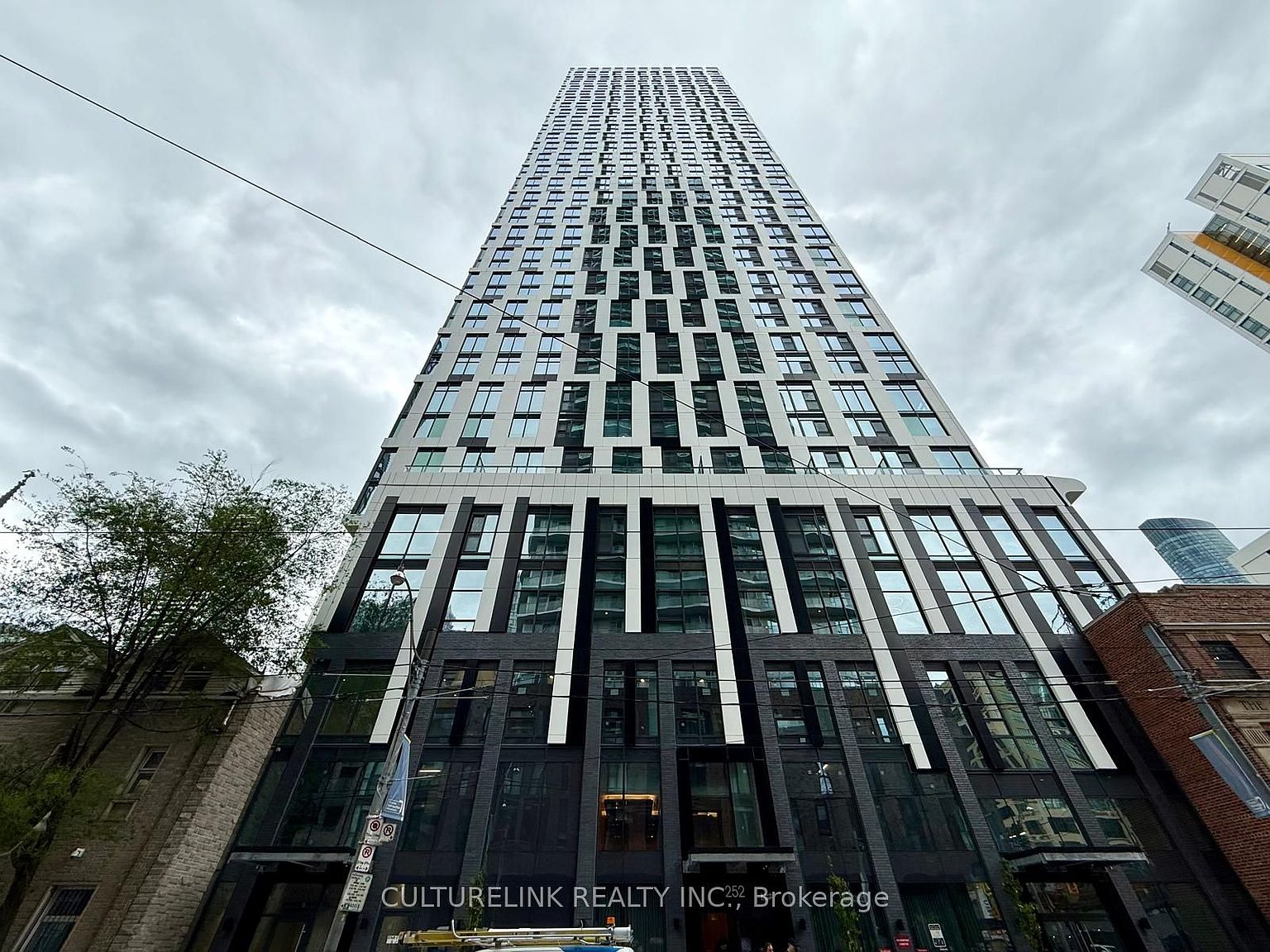 252 Church St #2003-C08, Toronto, ON M5B 1Z2 | Zillow