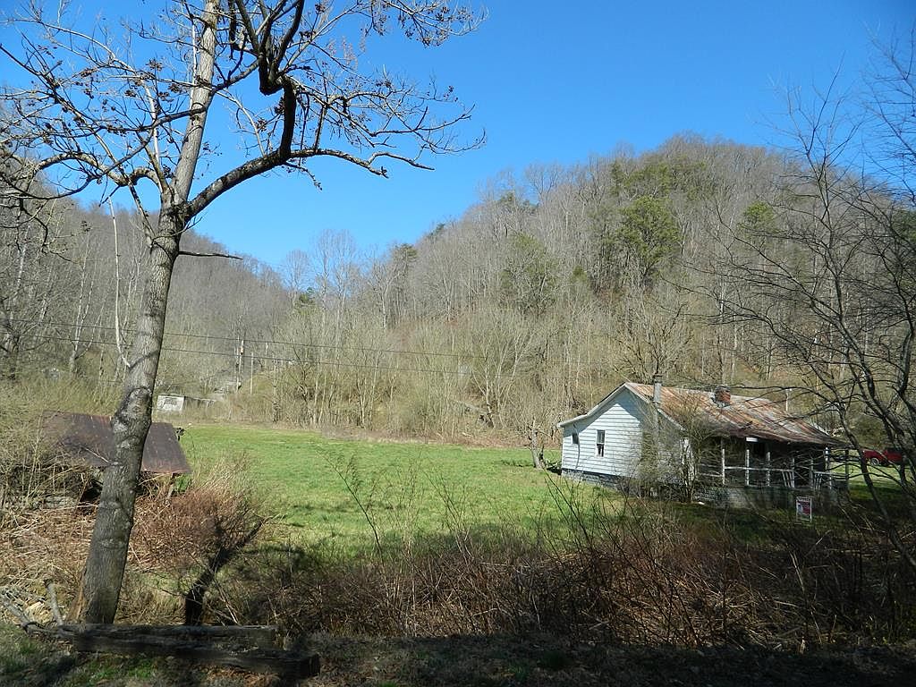 913 Abner Fork Rd, Belcher, KY 41513 | MLS #121805 | Zillow