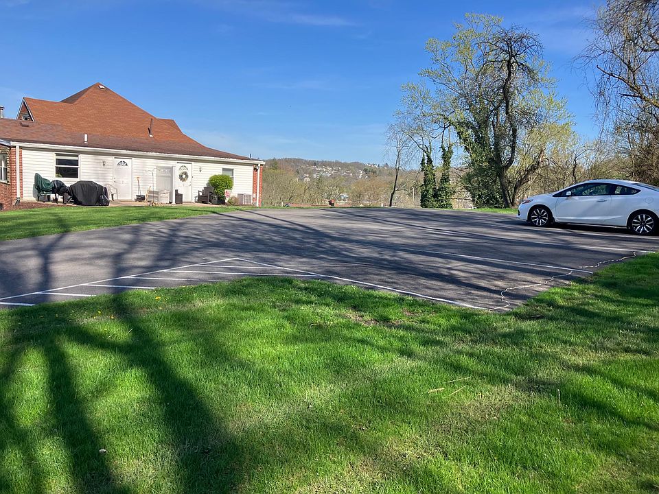 6404 Library Rd #2, South Park, PA 15129 | Zillow