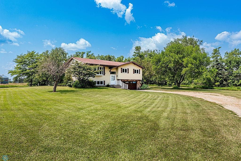 2605 127th Ave SE, Oriska, ND 58063 | Zillow
