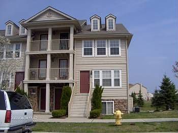 632 Lydia Ln #1, Pontiac, MI 48341 | Zillow