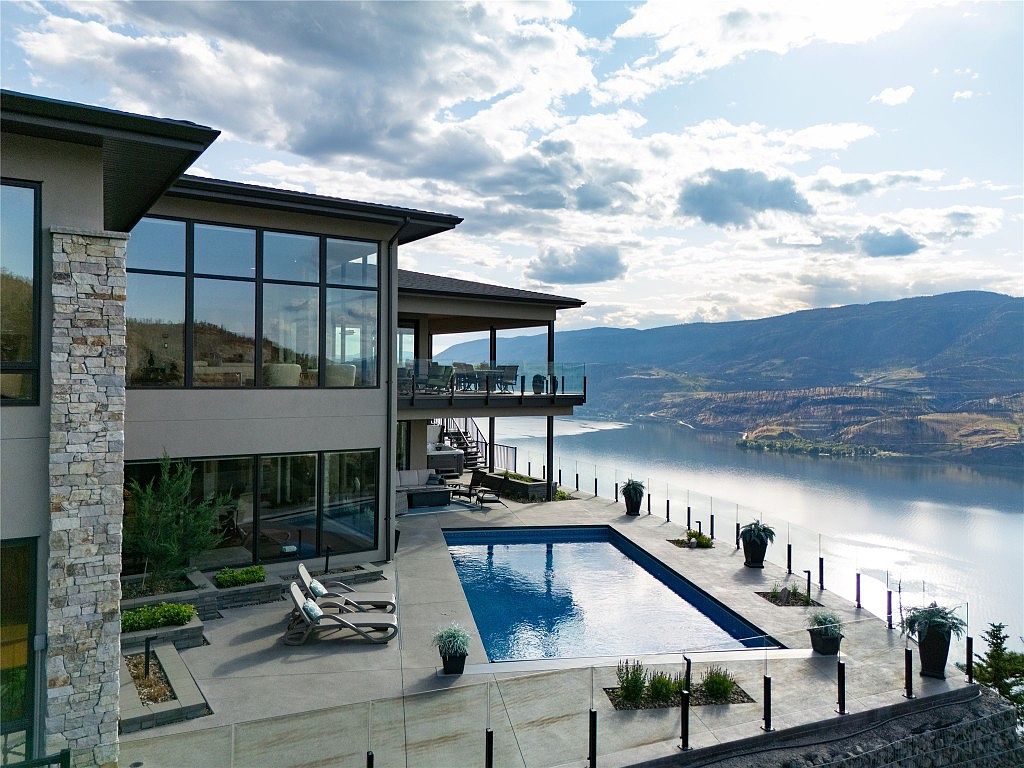 140 Red Sky Pl, Kelowna, BC V1V 3E3 | Zillow