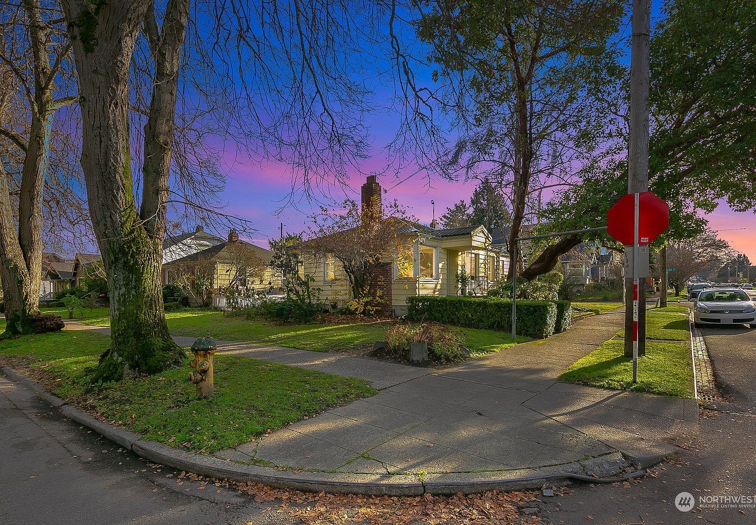 2580 7th Avenue W, Seattle, WA 98119 | MLS #2184031 | Zillow