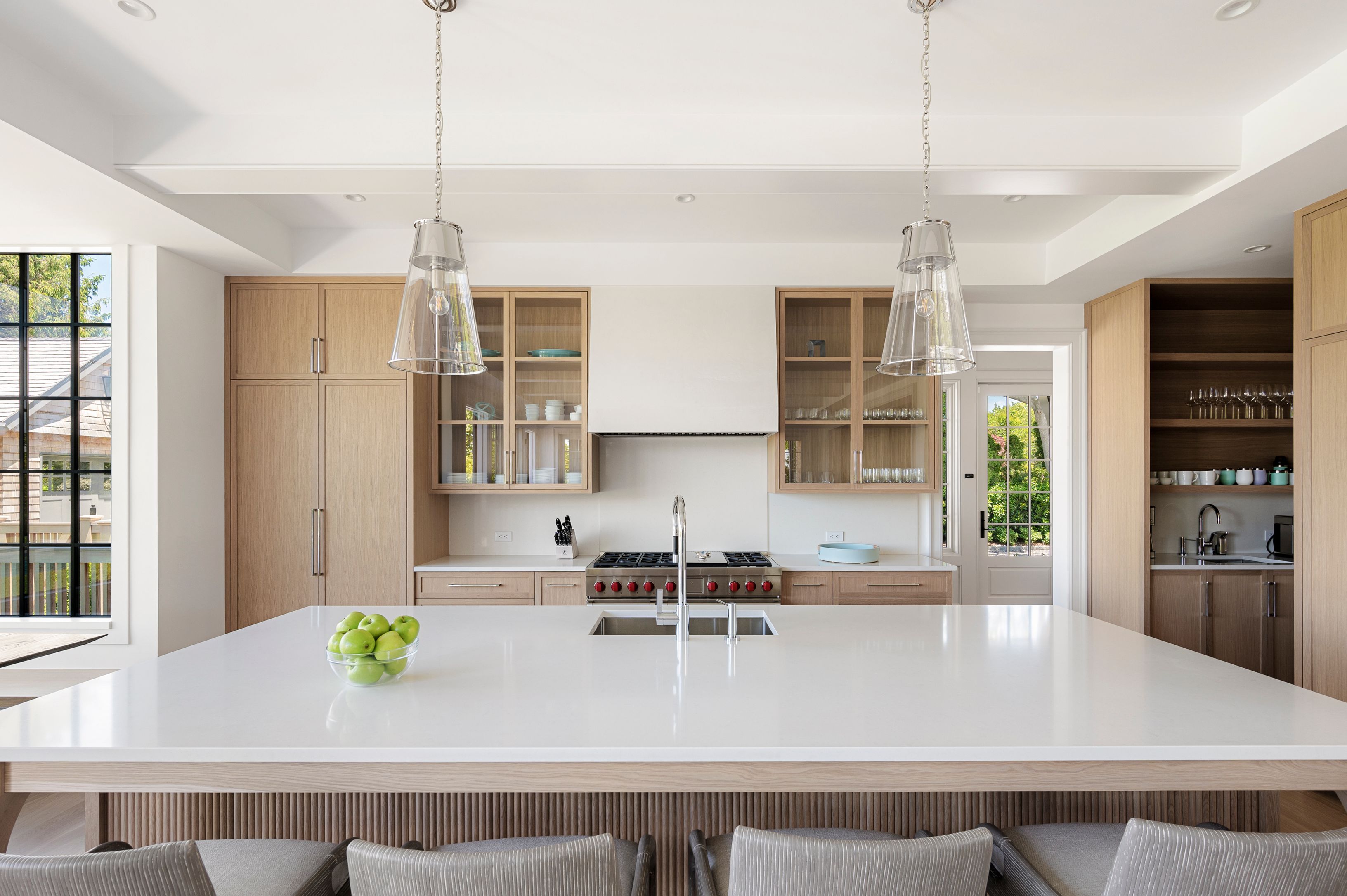 73 Pleasant Ln, Southampton, NY 11968 | Out East