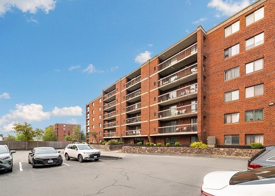 159 Main St APT 17B, Stoneham, MA 02180 | Zillow