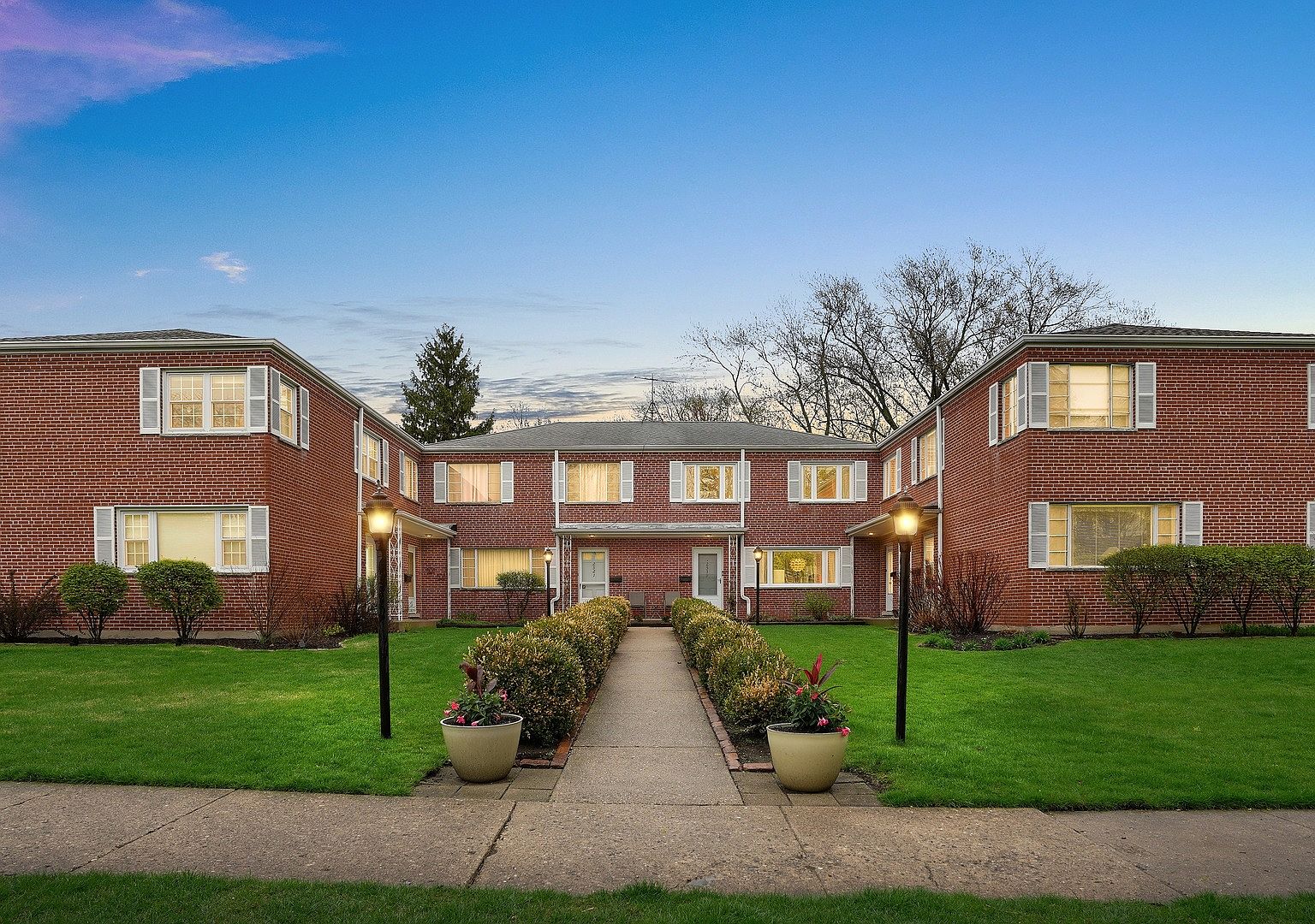 2519 Crawford Ave, Evanston, IL 60201 | Zillow