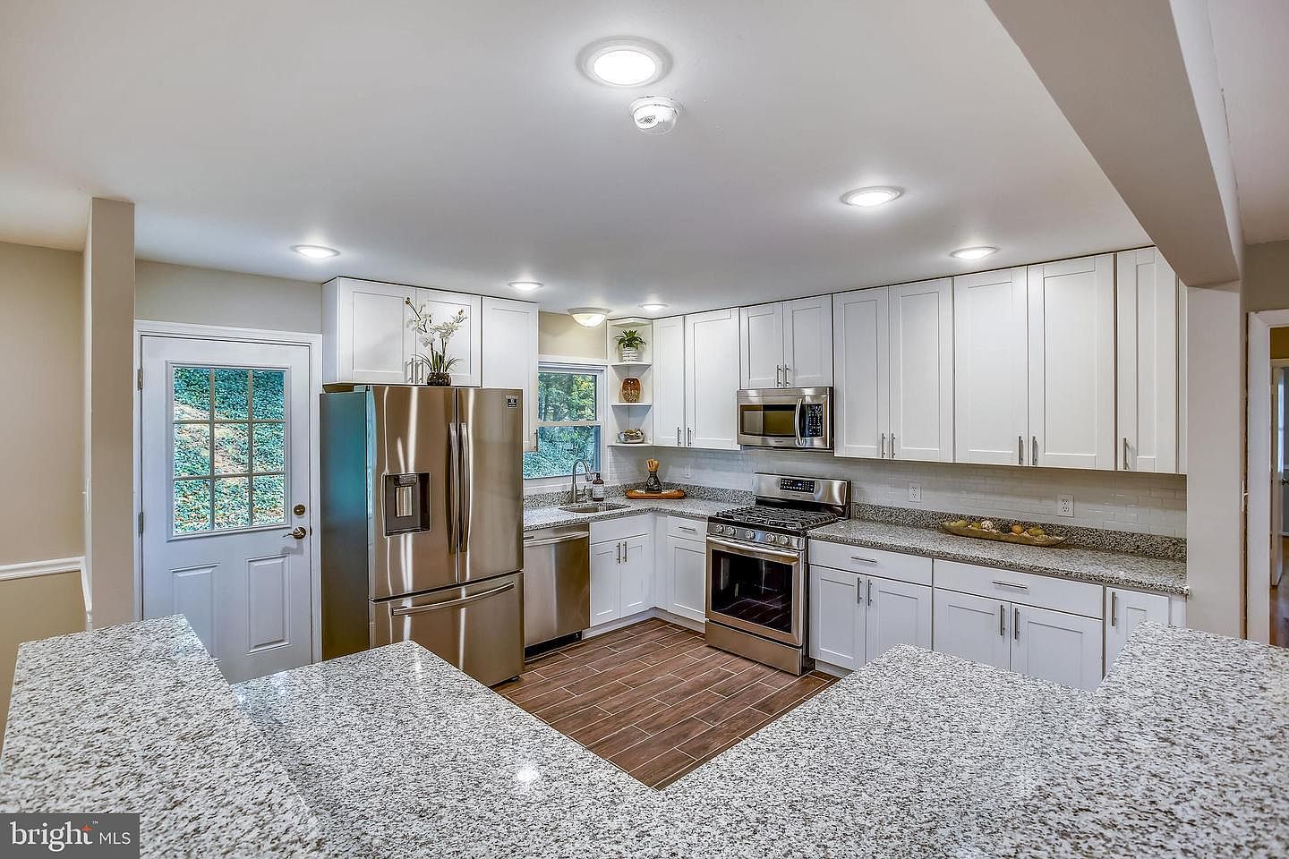 6721 Greenview Ln, Springfield, VA 22152 | Zillow