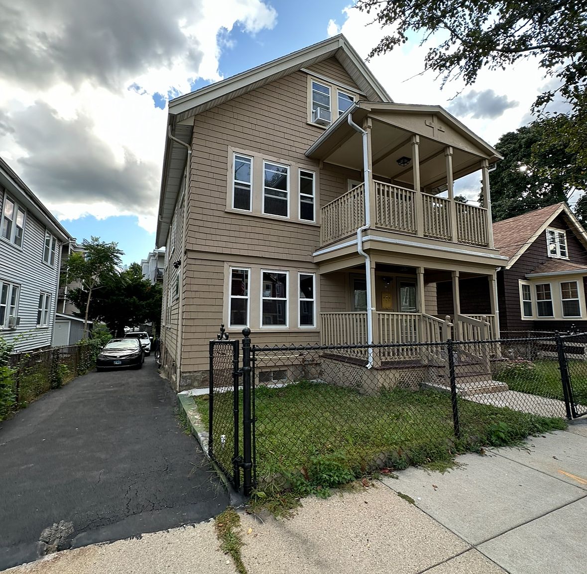 11 Bradeen St Floor 2, Roslindale, MA 02131 | Zillow