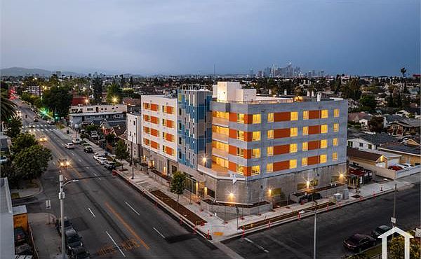 4228 S Western Ave, Los Angeles, CA 90062 | Zillow