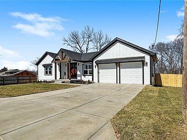 4016 Delavan Ave, Kansas City, KS 66104 | Zillow