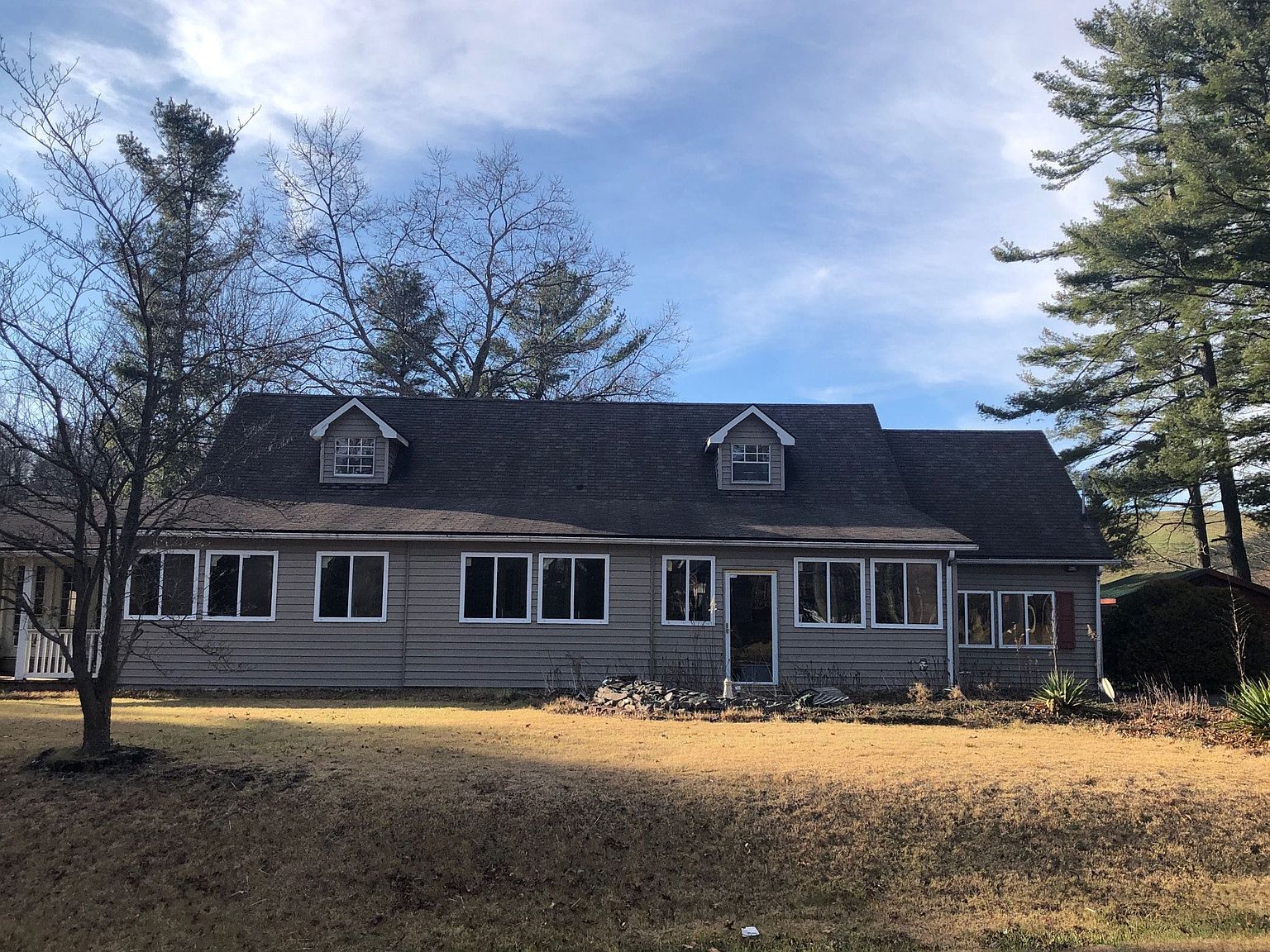 1826 Flat Top Rd, Cool Ridge, WV 25825 | Zillow