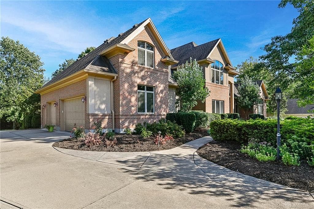 7208 Meeker Creek Dr, Dayton, OH 45414 | Zillow