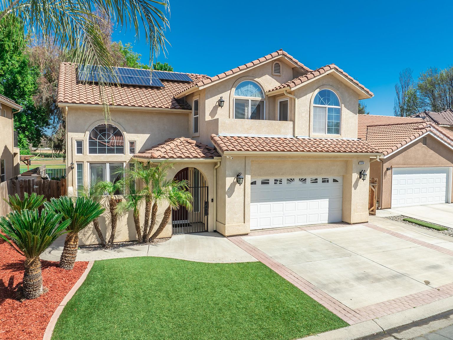 220 Lake Drive, Lemoore, CA 93245 | Zillow