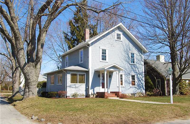 20 Ellis St, Rumford, RI 02916 | Zillow
