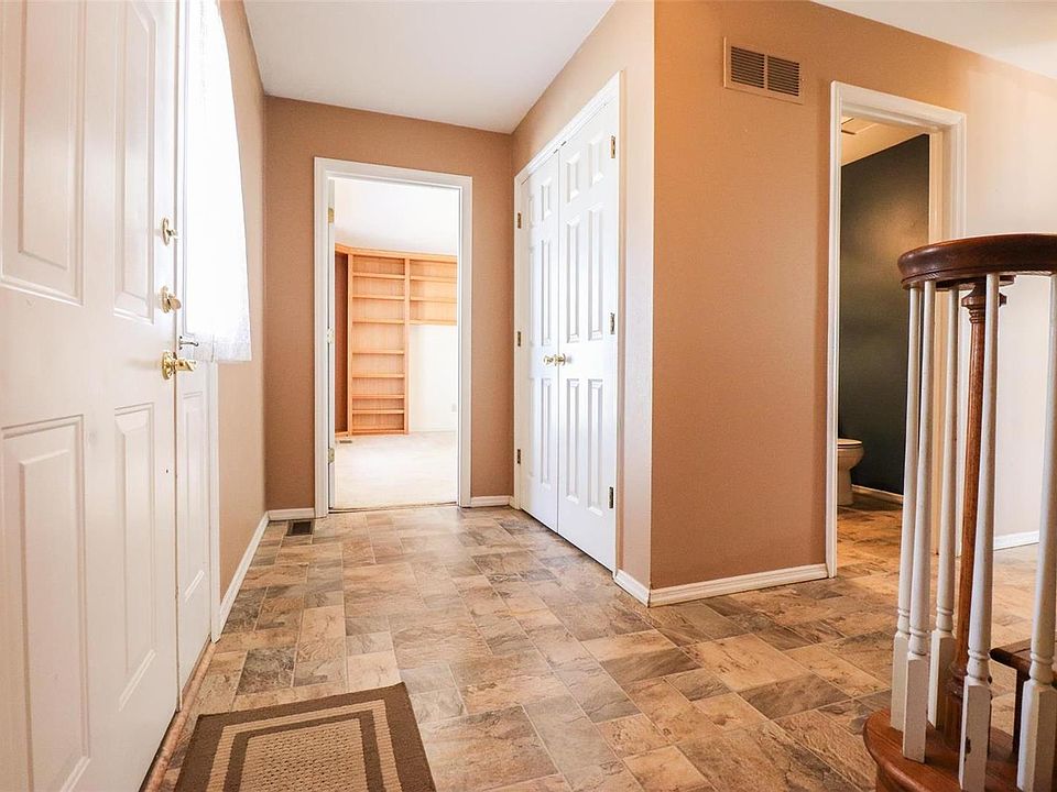 2210 Telford Dr, Saint Louis, MO 63125 | Zillow