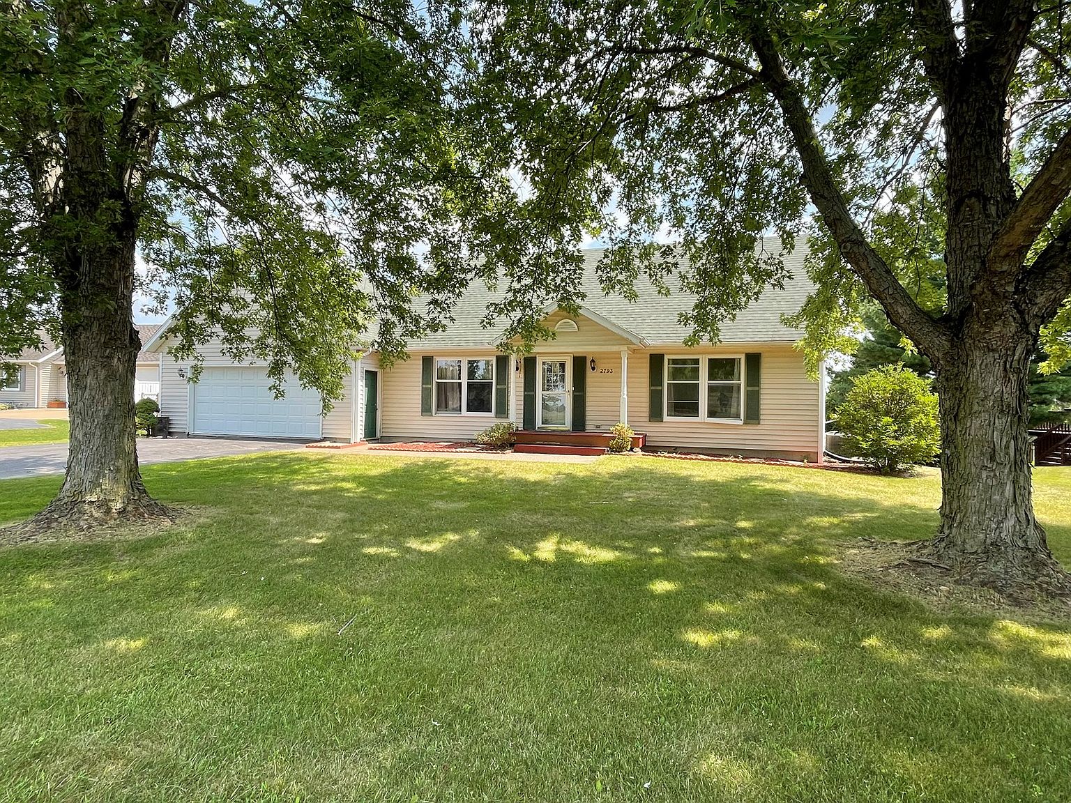 2793 Red Gates Dr, Galena, IL 61036 | Zillow