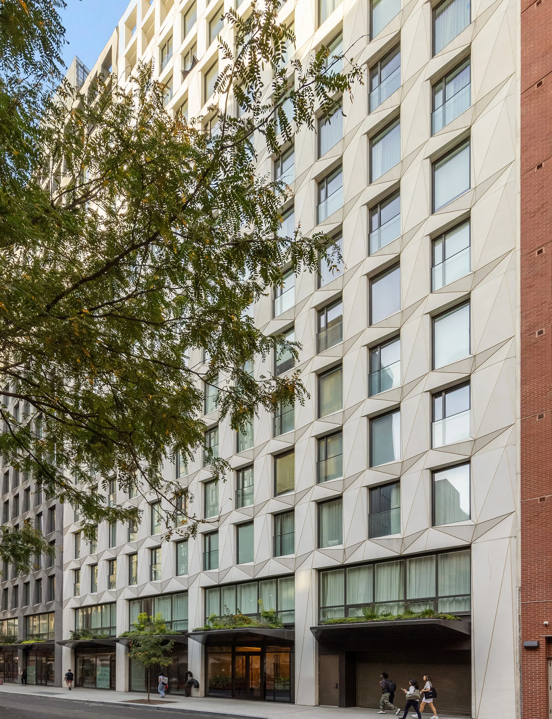 Maverick at 215 West 28th Street in Chelsea : Sales, Rentals ...