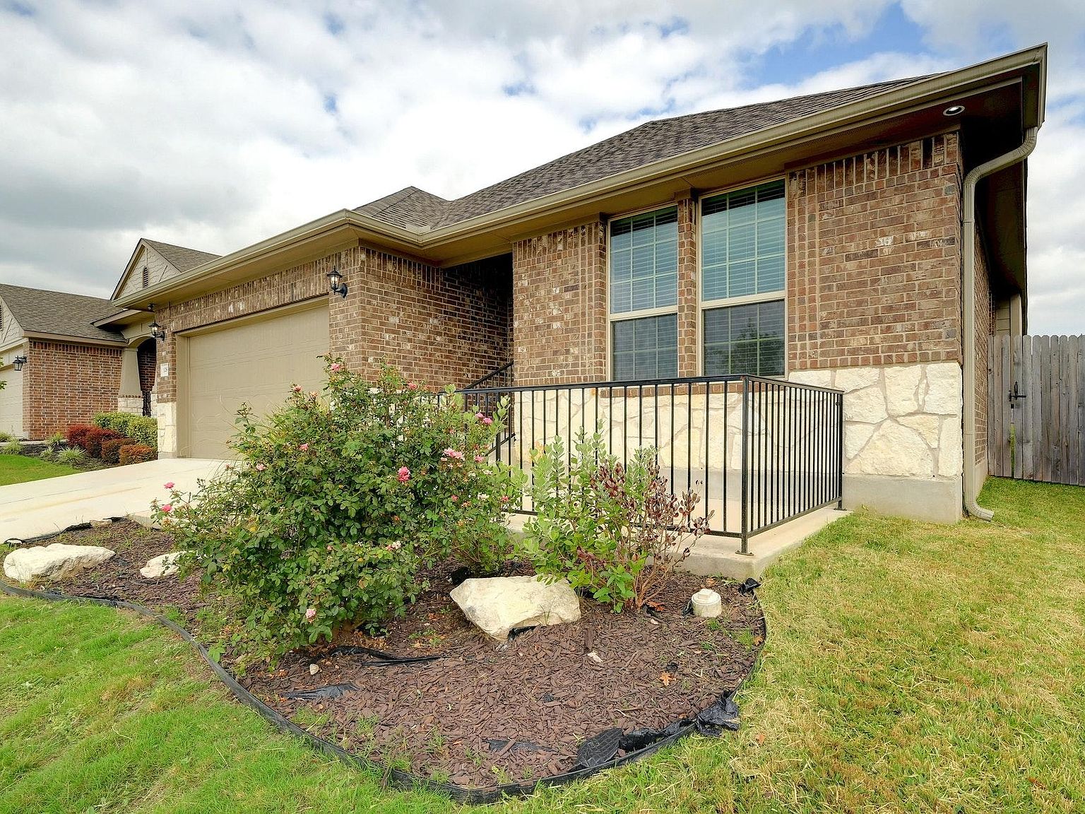 128 Mount Ellen St, Hutto, TX 78634 | Zillow