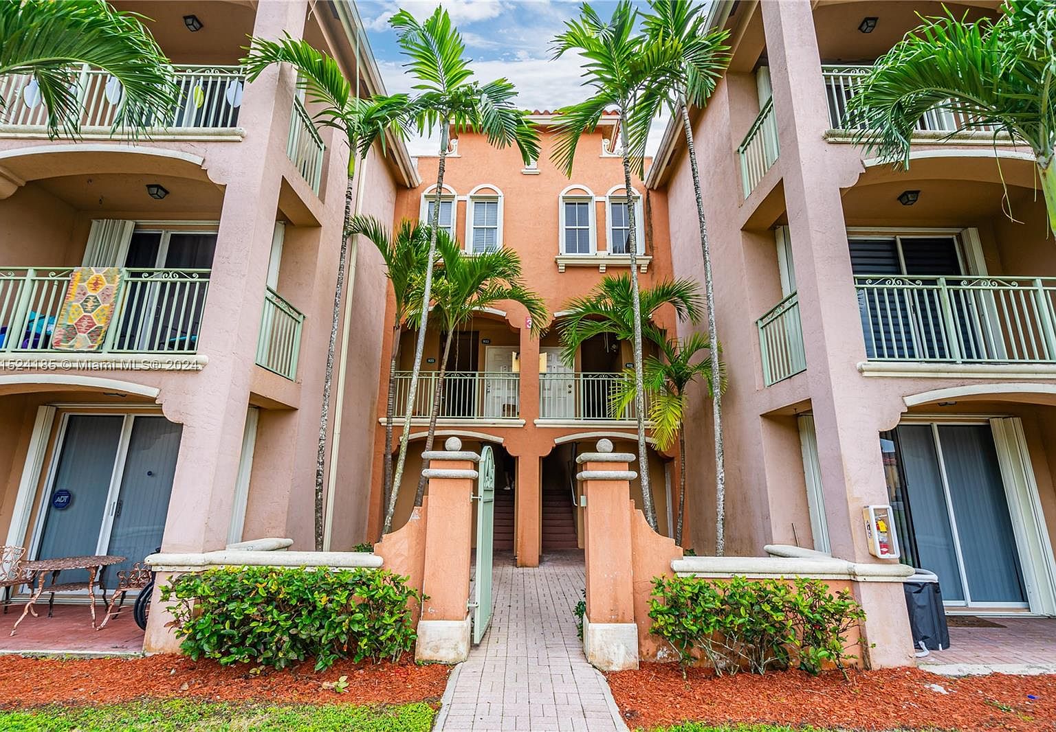 6700 NW 114th Ave APT 925, Doral, FL 33178 | Zillow