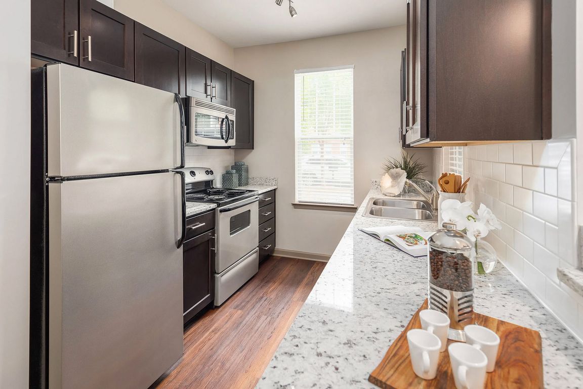 The District - 10015 Madison Square Pl Charlotte NC (5 units available ...