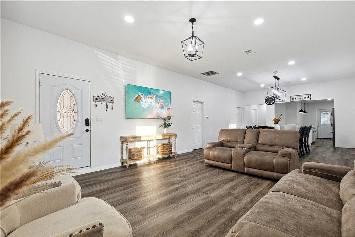 8802 Dunlap Dr, Dallas, TX 75217 | MLS #20409825 | Zillow