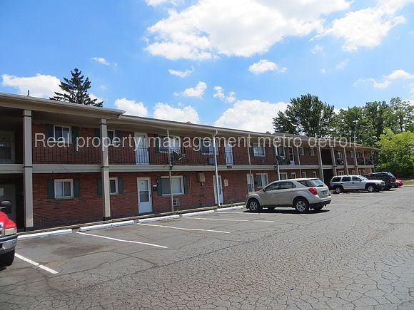 1551 Inkster Rd: Owner Handles Maintenance - 1551 Inkster Rd Inkster MI ...