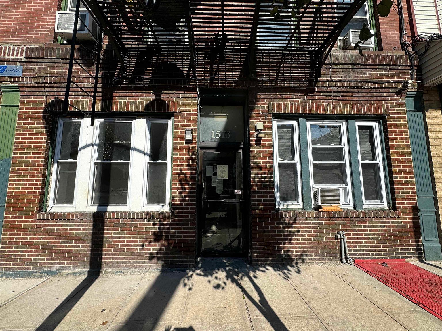 1511 Summit Ave, Union City, NJ 07087 | Zillow