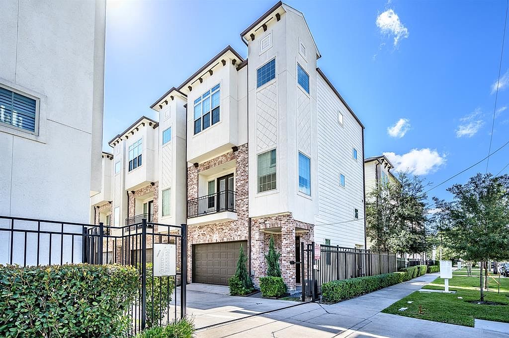 2211 Chenevert St UNIT D, Houston, TX 77003 | Zillow