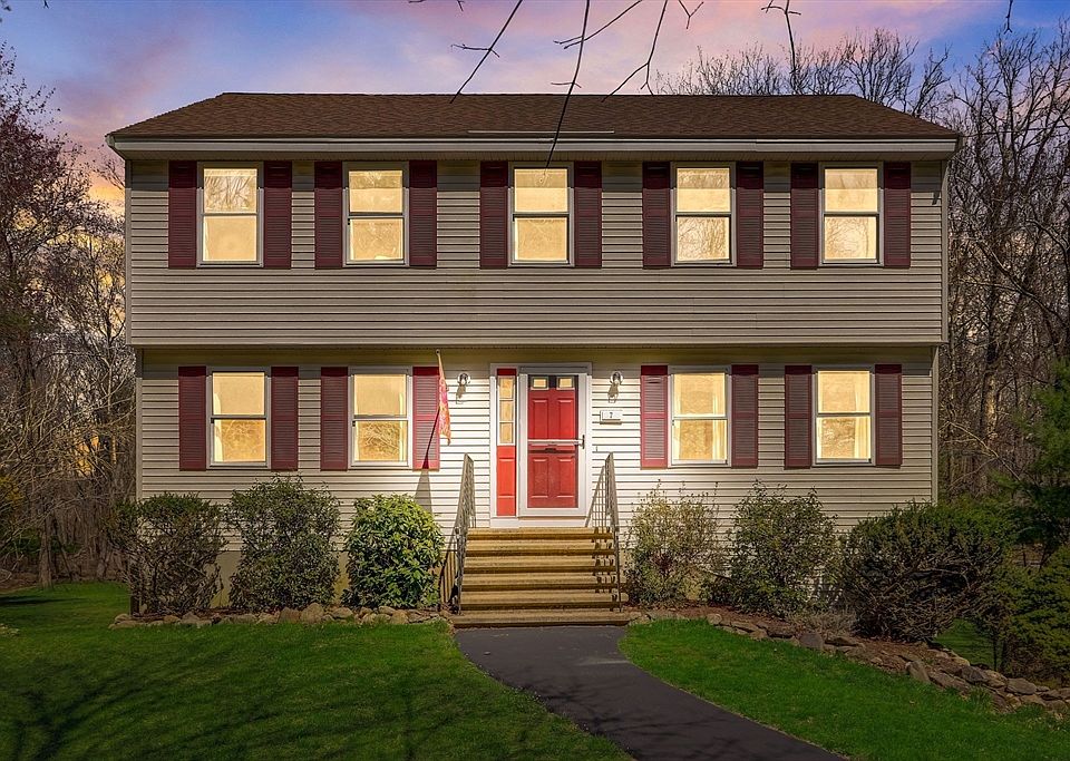 7 Silversmith Way, Billerica, MA 01821 | Zillow