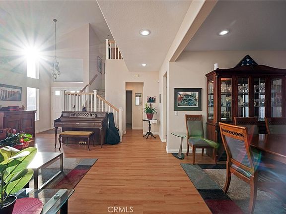 28740 Park Woodland Pl, Saugus, CA 91390 | MLS #SR23190904 | Zillow