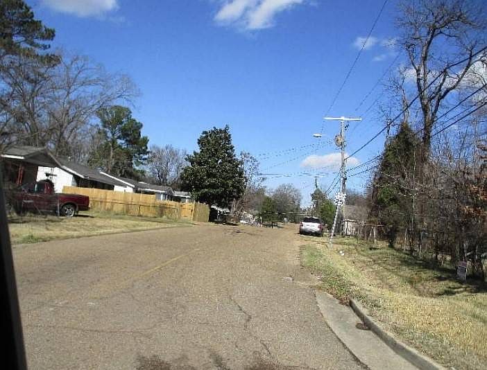 3162 Sears St, Jackson, MS 39213 | Zillow