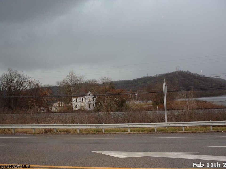 22 Spielers Dr, Proctor, WV 26055 | Zillow