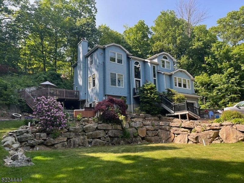 516 Old Homestead Dr, Highland Lakes, NJ 07422 | Zillow