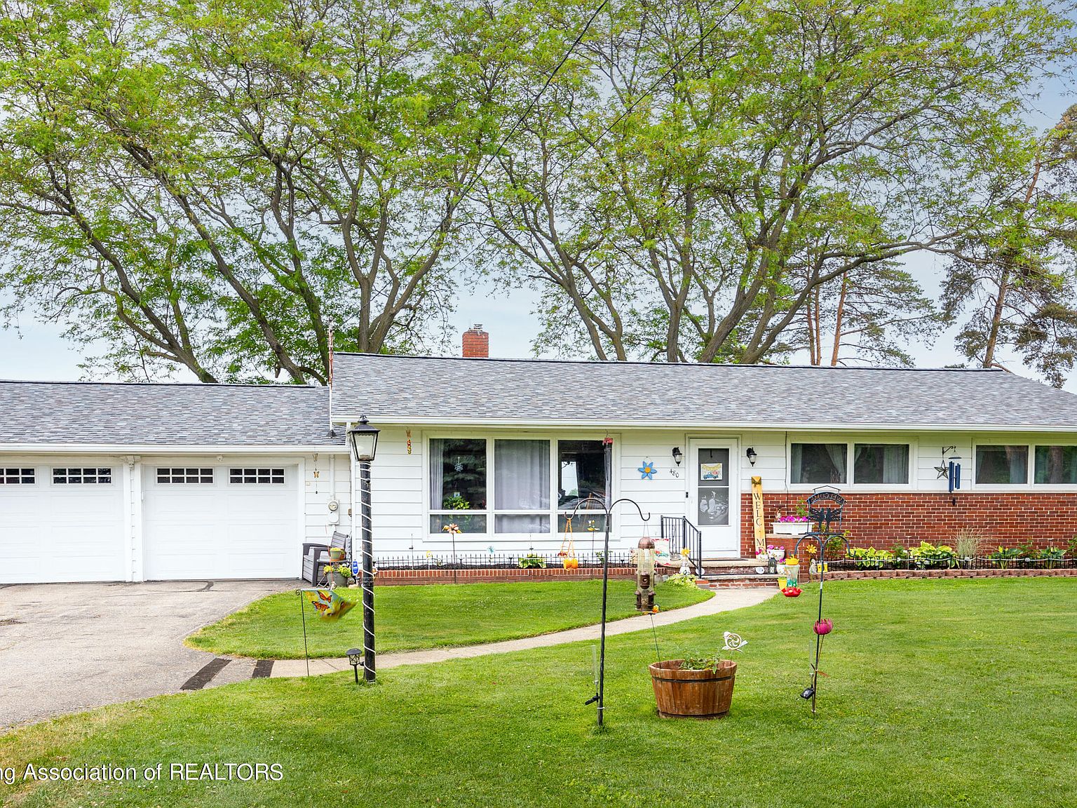 480 S Ovid St, Elsie, MI 48831 | Zillow