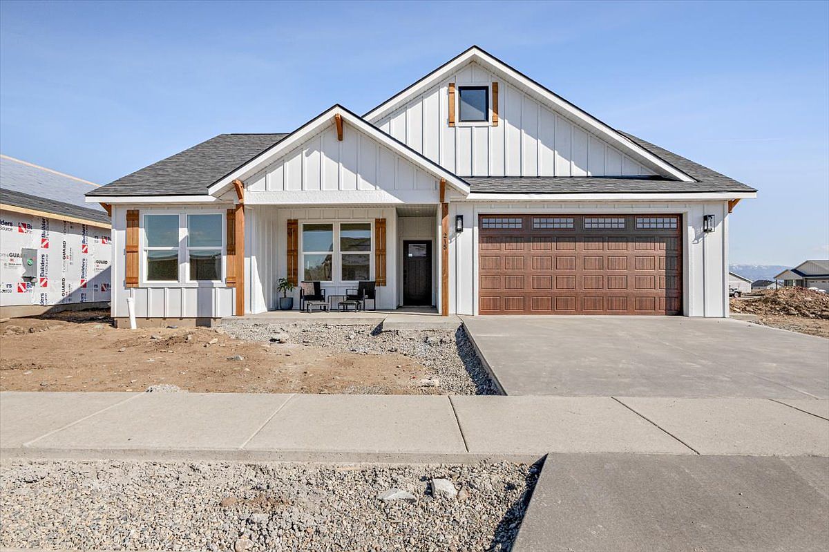 215 Stirling Loop, East Helena, MT 59635 | Zillow