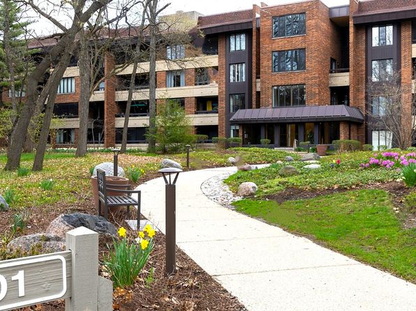 Oak Brook IL Condos & Apartments For Sale - 9 Listings | Zillow