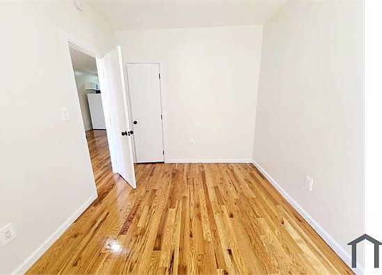 2710 Decatur Ave APT 3, Bronx, NY 10458 | Zillow