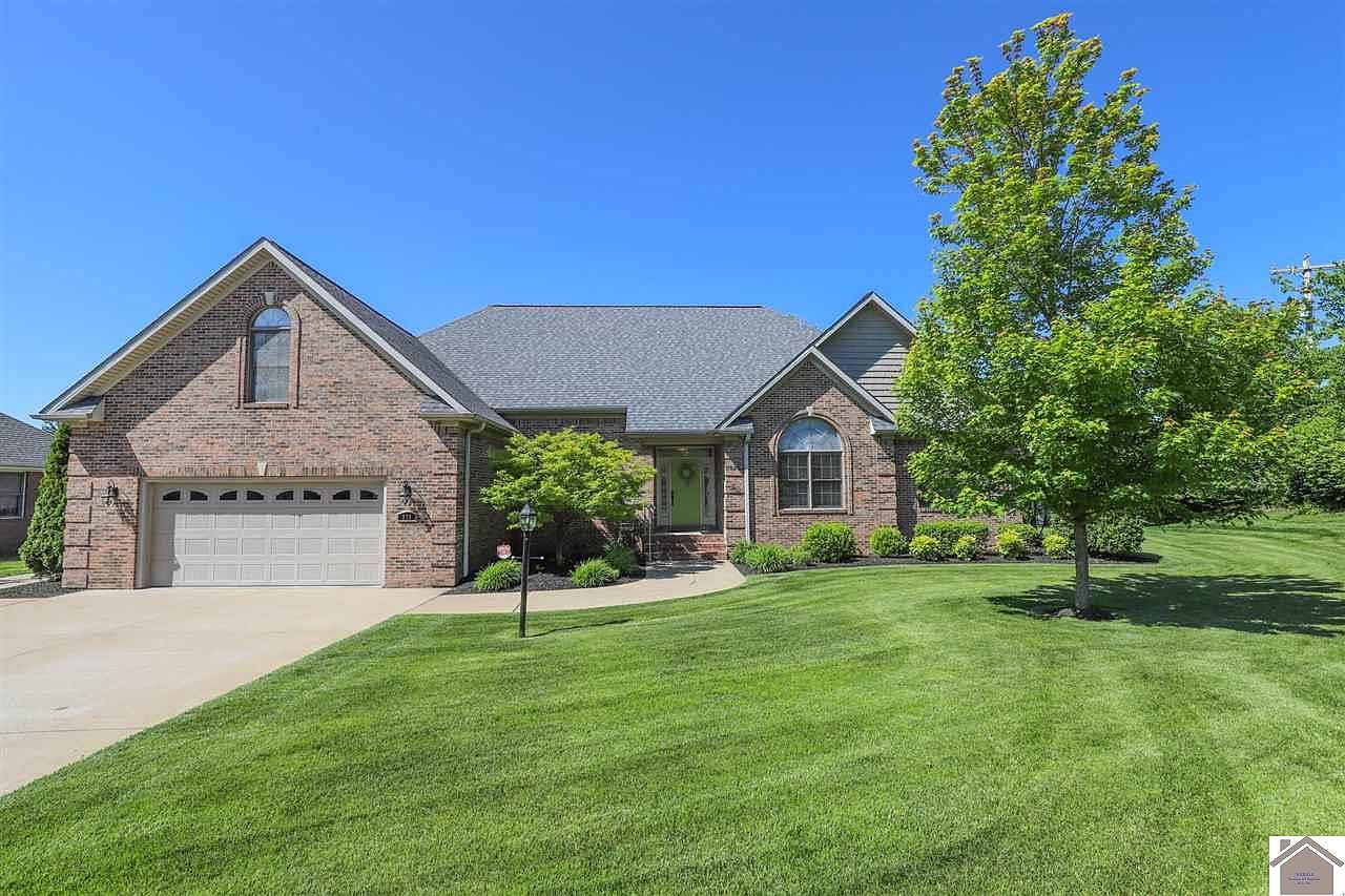 270 Forest Ridge Cv, Paducah, KY 42003 | Zillow