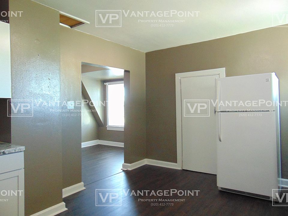 1442 S Chestnut Ave, Green Bay, WI 54304 | Zillow