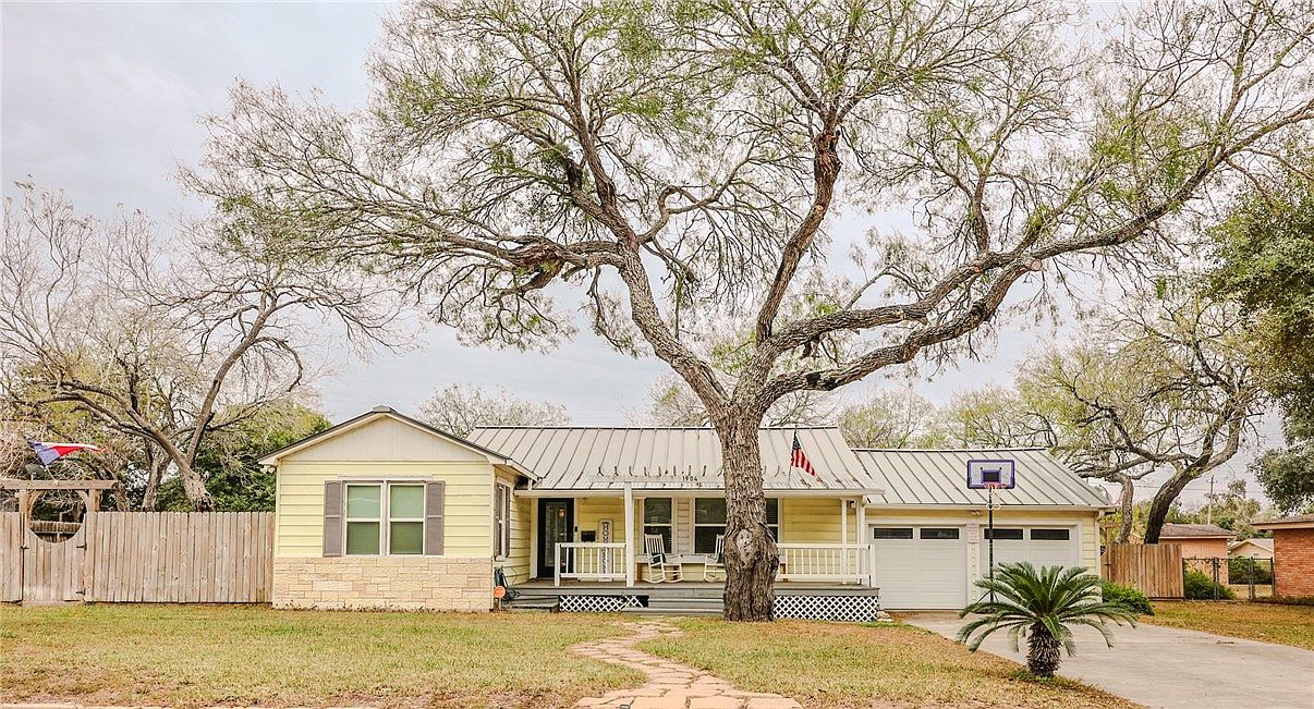 1904 Agarito Ave, Alice, TX 78332 | MLS #452808 | Zillow