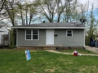 983 Riley Ave - 983 Riley Ave Alton IL | Zillow