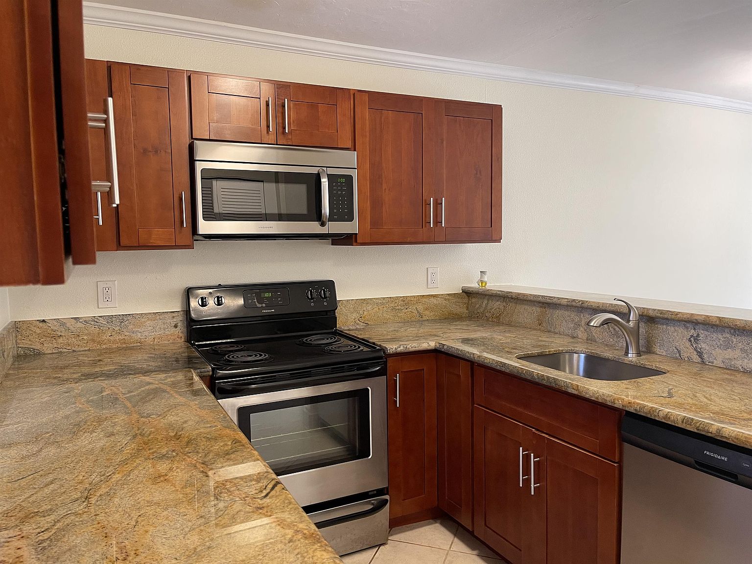 15 Kulanihakoi St #6C-1, Kihei, HI 96753 | Zillow