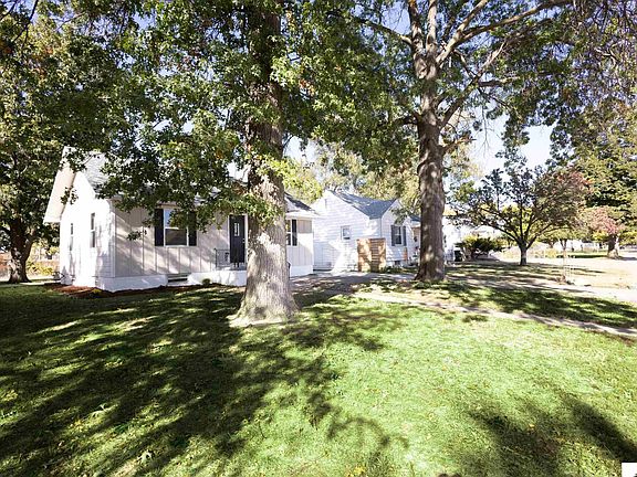 2516 W Division St, Grand Island, NE 68803 | MLS #22428022 | Zillow